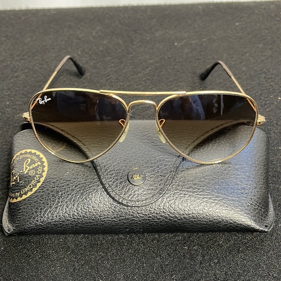 Ray-Ban | Accessories | Ray Ban Aviators | Poshmark